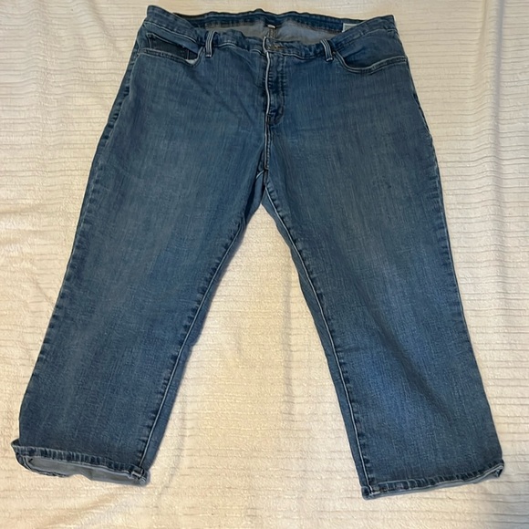 Levi's | Pants & Jumpsuits | Womens Plus Size Levis Capris | Poshmark